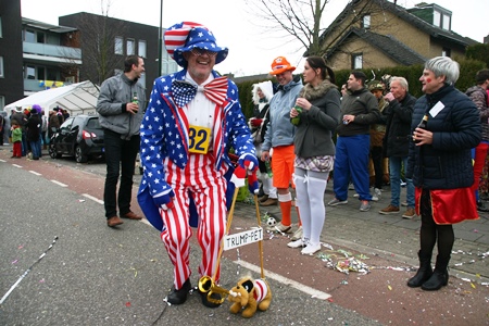 Carnaval Goirle: Agget zuukt dan vèèndet - Goirlenet